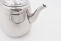 China 2L Stainless Steel Whistling Kettle European Style Coffee Tea Pot 201 Grade for sale