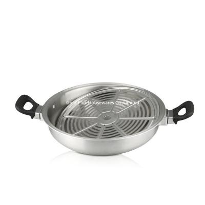 China Anti Scald Handle 304 Stainless Steel Cooking Pot 36cm MultiPly with Oil Strainer for sale