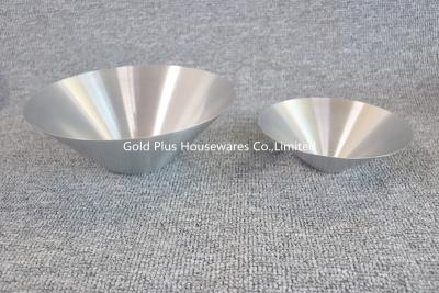 China 304 Stainless Steel Fruit Salad Bowl 22cm Round Snack Ice Cream Plate for sale