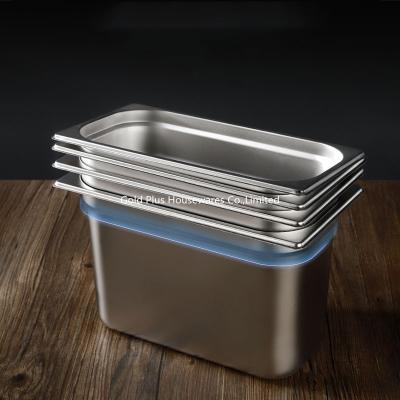 China 1/1 Stainless Steel Anti Rust Metal Food Tray 0.5mm Thickness for Hotel Commercial Use for sale