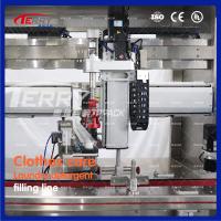 China Servo Motor Driven 6 Heads Detergent Liquid Packing Machine 1L-5L for sale