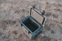 China Cheap Price Stain Resistant 20QT Lldpe Material Rotomolding Cooler Chill Box for sale