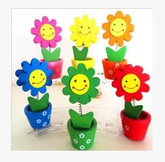 China New Cartoon animal wood sunflower card holder clip promotion gift for sale