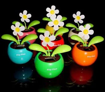 China New swing solar desk top car sun flower for sale