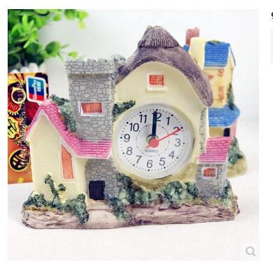 China New creative gift product villa resin alarm clock toy for sale