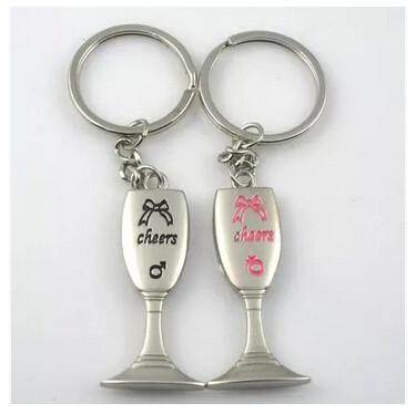 China New creative gift product cheers wine cup wedding gift keychain keyrings for sale