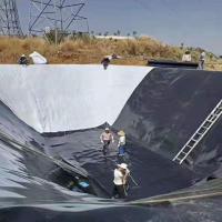 China 0.94g/cm3 Density HDPE Geomembrane 1.5mm Root Barrier for Pond Liner and Landfill for sale