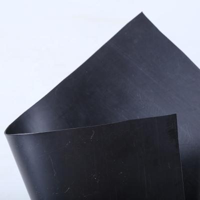 China HDPE Geomembrane 500 Microns Fish Pond Liner 0.94g/cm3 Density Waterproof Pond Liner for sale