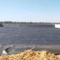 China Smooth HDPE Geomembrane 500 Micron Black Fish Pond Liner 50m to 200m Length for sale