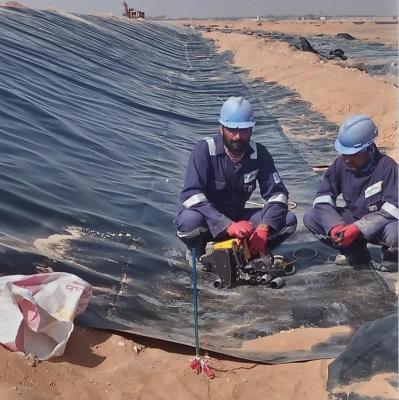 China HDPE Geomembrane Liner 1.5mm for Waterproof Lakes Ponds and Dam Protection for sale