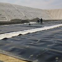 China 2mm HDPE Geomembrane Pond Liner Waterproof Membrane for Fish Tank Landfill Protection for sale