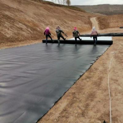 China Double Smooth Surface 1mm Geomembrane for High and Low Temperature Resistance in Black for sale