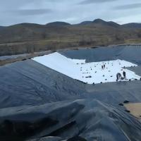China 1mm HDPE Geomembrane Roll for Fish Farming 1m-8m Width UV Resistant for sale