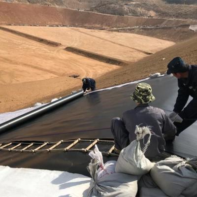 China LLDPE Geomembrane Pond Liner 0.5mm to 2mm for Fish Farm Dam Water Containment for sale
