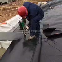China Black HDPE Geomembrane 1m-8m Width 0.75mm-3mm Thickness for Pond Liner for sale
