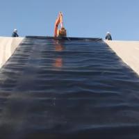 China 500 Micron HDPE Pond Dam Liner for Kenya Farm Earth Dam Lining Anti Seepage for sale