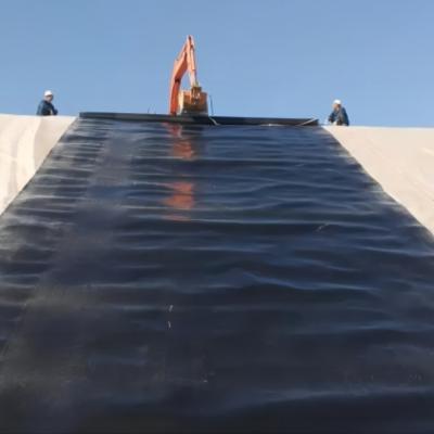 China Black HDPE Geomembrane 1.5mm Waterproof Fish Pond Liner for Commercial Use for sale