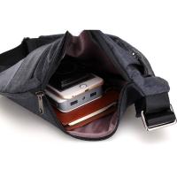 China Striped Pattern Portable Carry Bag for Men and Women's Outdoor Travel Essentials for sale