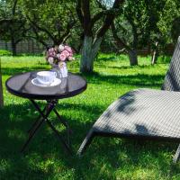 China Tempered Glass Tabletop Compact Coffee Table Perfect for Home Office and Outdoor Patio for sale