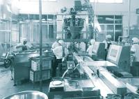 China Meat Sealing PLC Automatic Fish Canning Equipment for sale