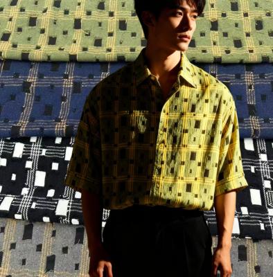 China 100%Cotton Cheched 130gsm Fashion Shirt Fabric Plaid Fabric Blends Artistic for sale
