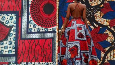 China Vibrant Durable High Wrinkle Resistance African Wax Print Polyester Fabric for sale