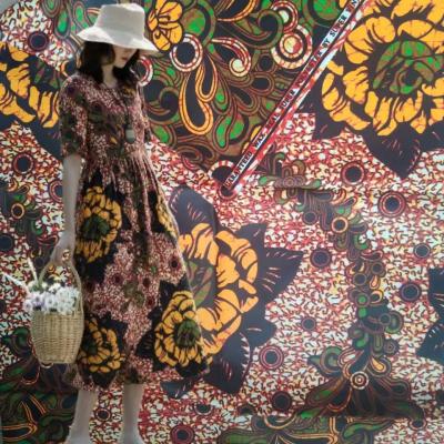 China 100% Cotton African Wax Print Fabric with Vibrant Colors and High Wrinkle Resistance for Ankara and Kitenge Styles for sale