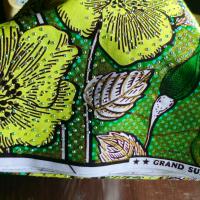 China Premium 100% Cotton African Wax Print Fabric with Vibrant Colors and 115cm Width for sale