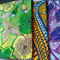 China Premium 100% Cotton African Wax Print Fabric with Vibrant Colors and 115cm Width for sale