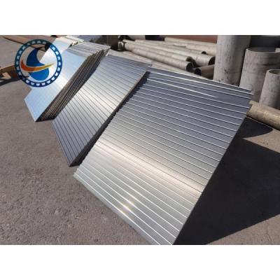China 620mm Width Stainless Steel AISI 316L Wedge Wire Screen Plates With Acid Washing Surface for sale