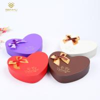 China 1200g Grey Cardboard Paper Heart Shaped Chocolate Box Packaging With Divider Insert for sale