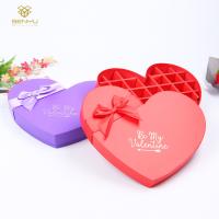 China 1200g Grey Cardboard Paper Heart Shaped Chocolate Box Packaging With Divider Insert for sale
