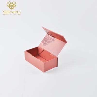 China Luxury Magnetic Paper Box Packaging Folding Paper Flat Packing CMYK Color for sale