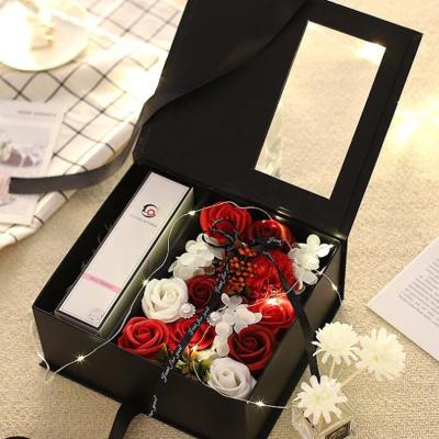 China Hot Sale Window Flower Box Luxury Center Parting Packaging Flower Boxes Wedding Gift Box for sale