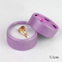 China Gift Small Round Jewelry Box UV Coating Or Varnishing Customized Packaging for sale