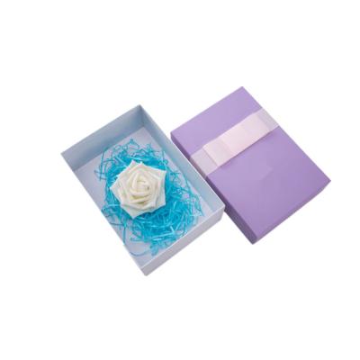 China Paper Gift Box Packaging / Wedding Flowers Gift Purple Gift Box White Bow for sale