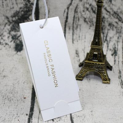 China Custom Clothing T Shirt Hang Tags White Color Fashionable Square Shape for sale