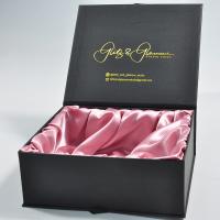 China CMYK 800gsm Flap Gift Box With Ribbon Closure for sale