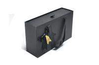 China Pretty Decorative thick 0.95mm Gift Box Packaging With Handles for sale