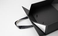 China Matte Black Foldable Cardboard Paper Box Packaging Gift Box With Handle for sale
