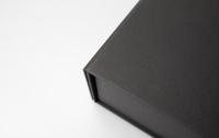 China 1000g Hard Paper Board Foldable Gift Box With Magnetic Closure for sale