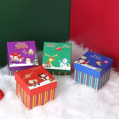 China Christmas Eve Apple Custom Paper Packaging Box Candy Paper Bag Cookies Box Packaging for sale