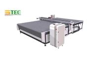 China Automatic Roller Blind Fabric Cutting Machine with XY Rotary Blade for sale