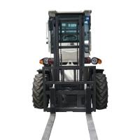 China White 6000kg Off Road Forklift With 4 Cylinder Engine 1 Year Warranty for sale