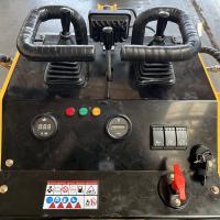 China 200kg 300 Kg 380kg Mini Skid Steer Loader Crawler Diesel for sale