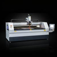 China IPG CNC Sheet Metal Enclosed Laser Cutting Machine With Raytools Laser Head for sale