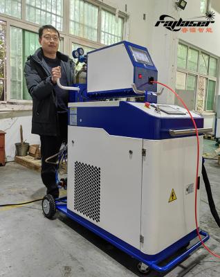 China 3000W Fiber Laser Welder 3in1 Weld Cleaning Machine Laser Cleaning Cutting Welding Machine  for sale
