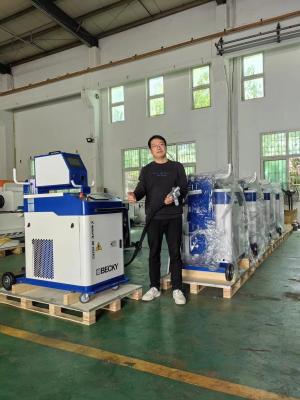 China 1500W Fiber Laser Welding Machine with 2-Year Warranty for sale