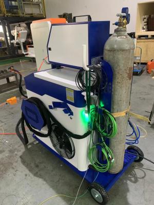 China 1500W-3000W Handheld Laser Welding Machine with Water Cooling for sale
