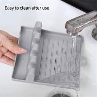 China Nonslip Silicone Spoon Rest , Rustfree Spoon Spatula Holder Antiskid for sale